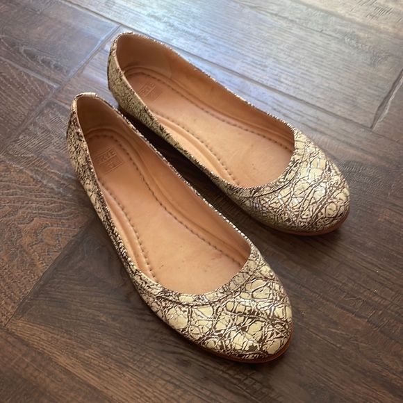 Frye | Shoes | Frye Carson Ballet Flats | Poshmark